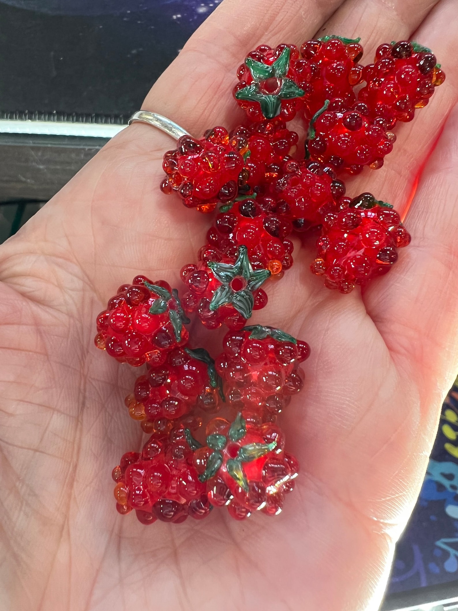 Delicious Juicy Red or Berry Lampwork Glass Raspberry Beads 14mm ...