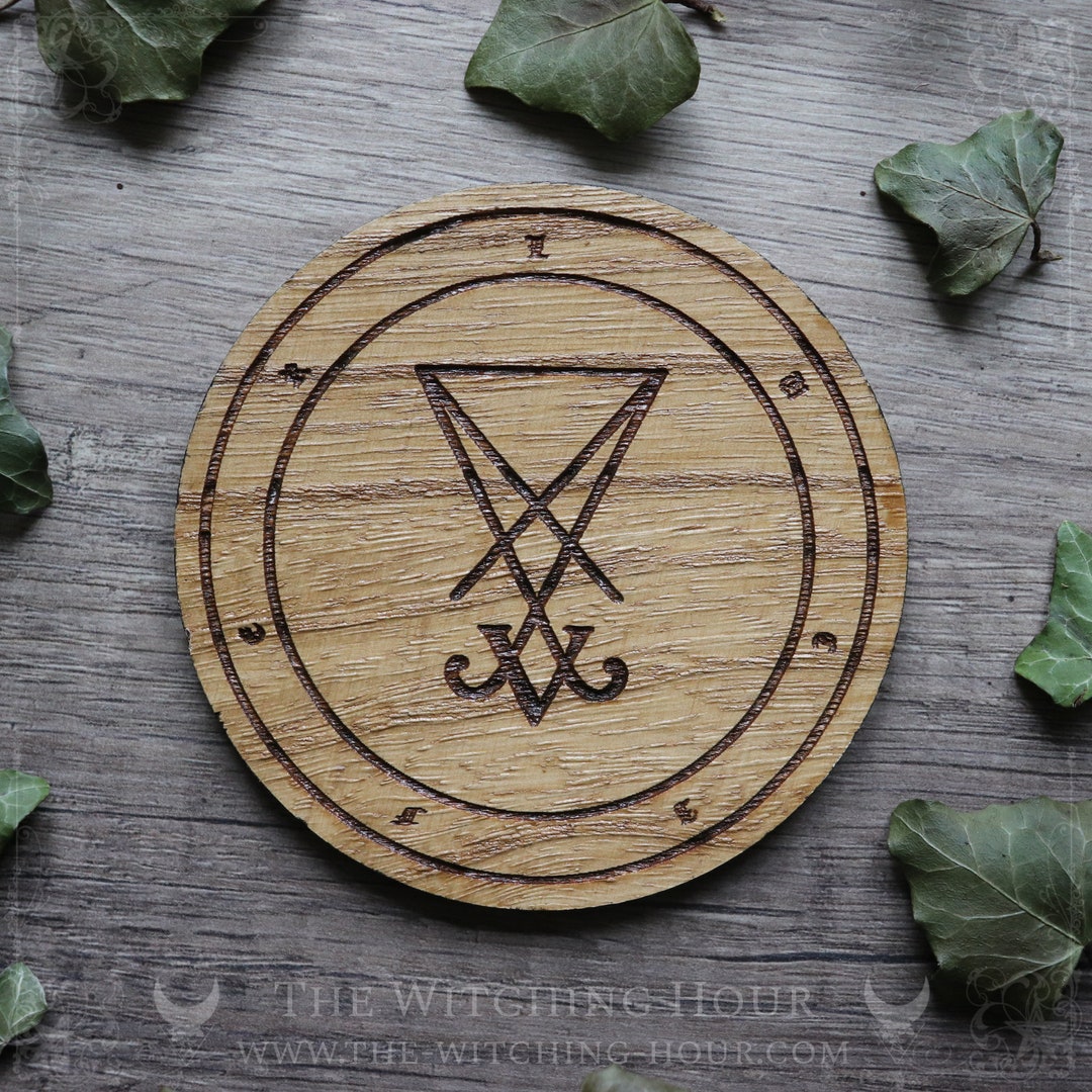 Sigil of Lucifer Altar Ornament Engraved Varnished and Painted Wood ...