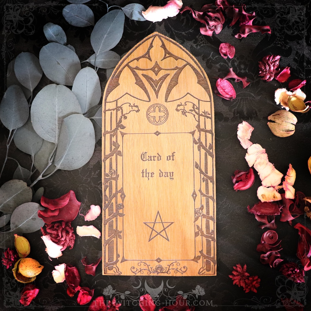 Wooden Tarot and Oracle Spread Board With Engraved Gothic Arch - Etsy