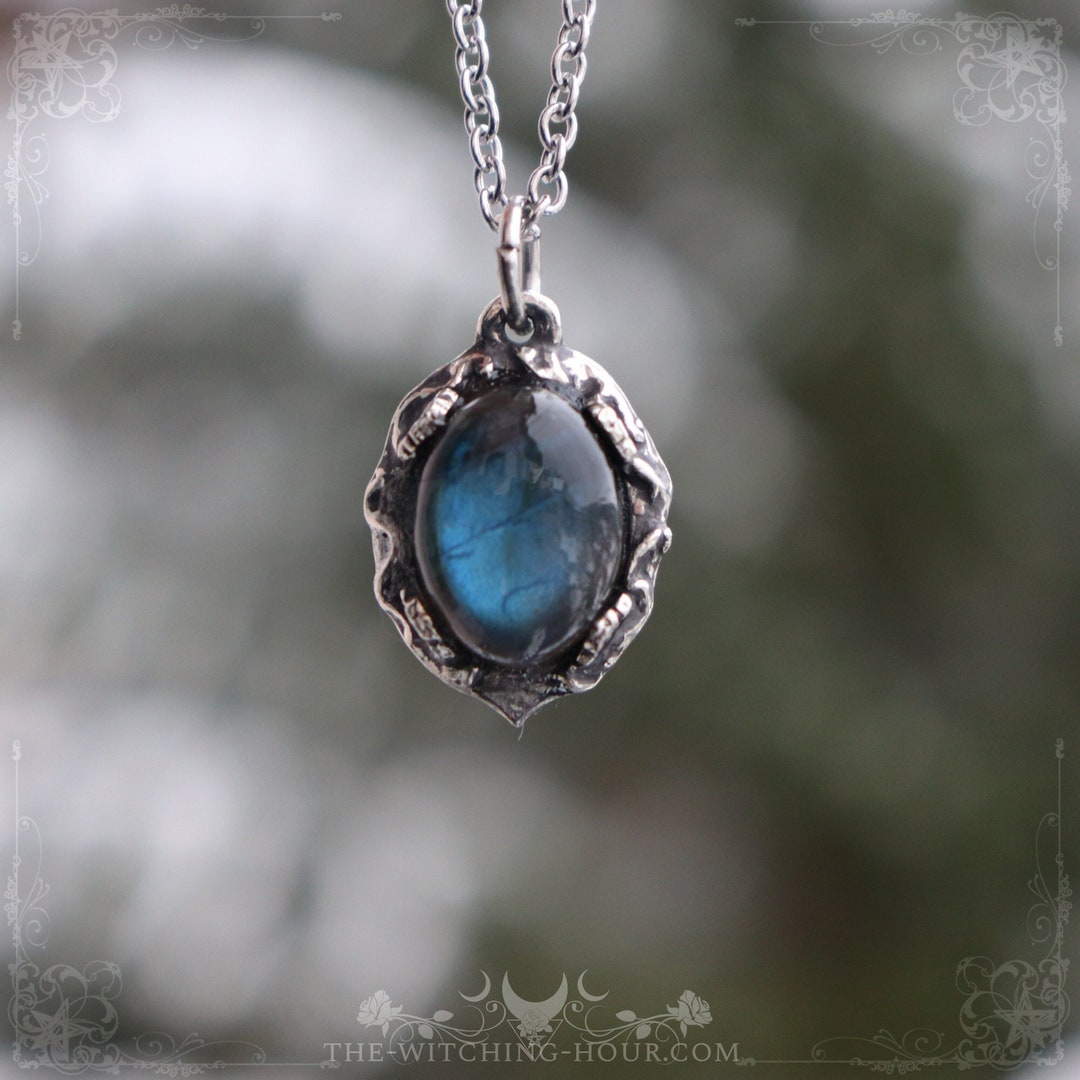 Blue Labradorite Necklace, Nature Inspired, Feminine and Discret ...