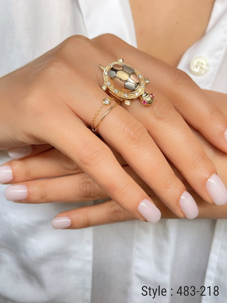 14K Solid Tri Color Gold Turtle Ring, Unique Dainty Jewelry, Good Luck ...