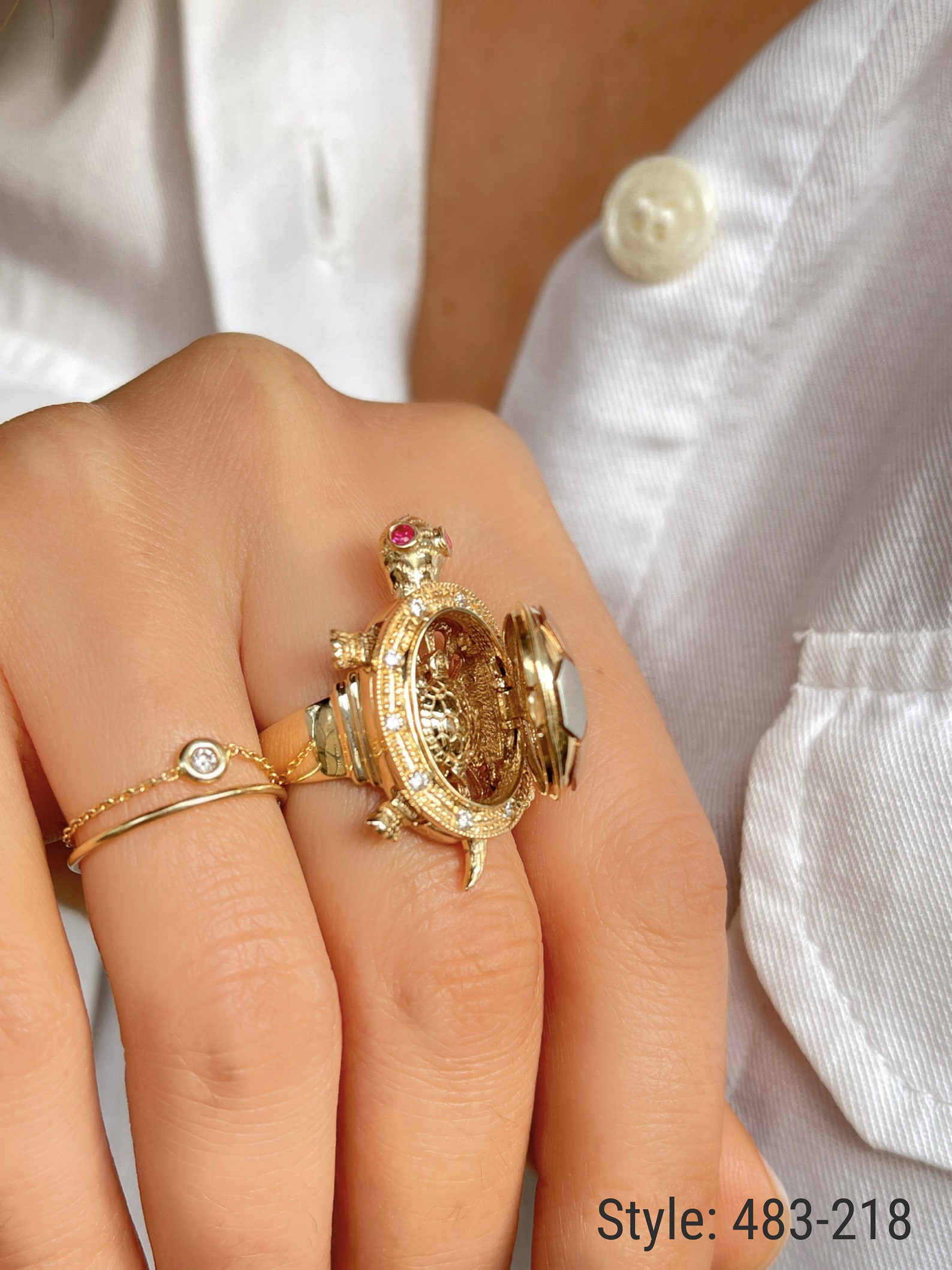 14K Solid Tri Color Gold Turtle Ring, Unique Dainty Jewelry, Good Luck ...