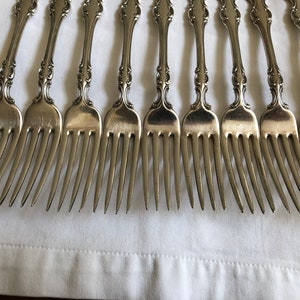 1902 Troy Pattern by 1835 R. Wallace/set of Nine Silver Plate Dinner ...