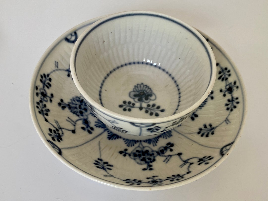 18th C Limbach Thuringia Germany Hard Paste Porcelain Small Teabowl and ...