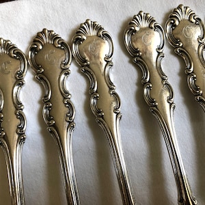 1902 Troy Pattern by 1835 R. Wallace/set of Nine Silver Plate Dinner ...