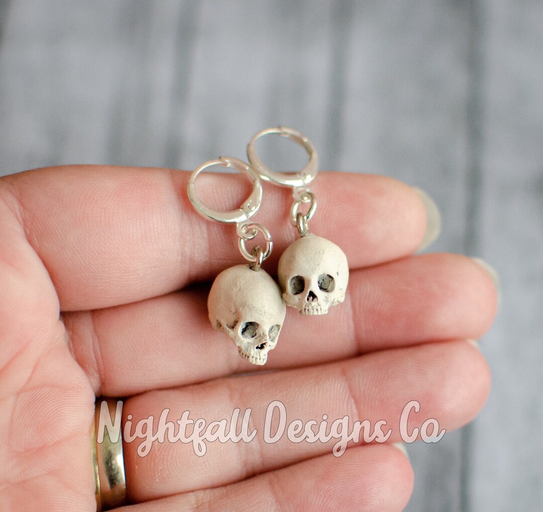 Realistic Tiny Miniature Handmade Human Skull Dangle Huggie - Etsy