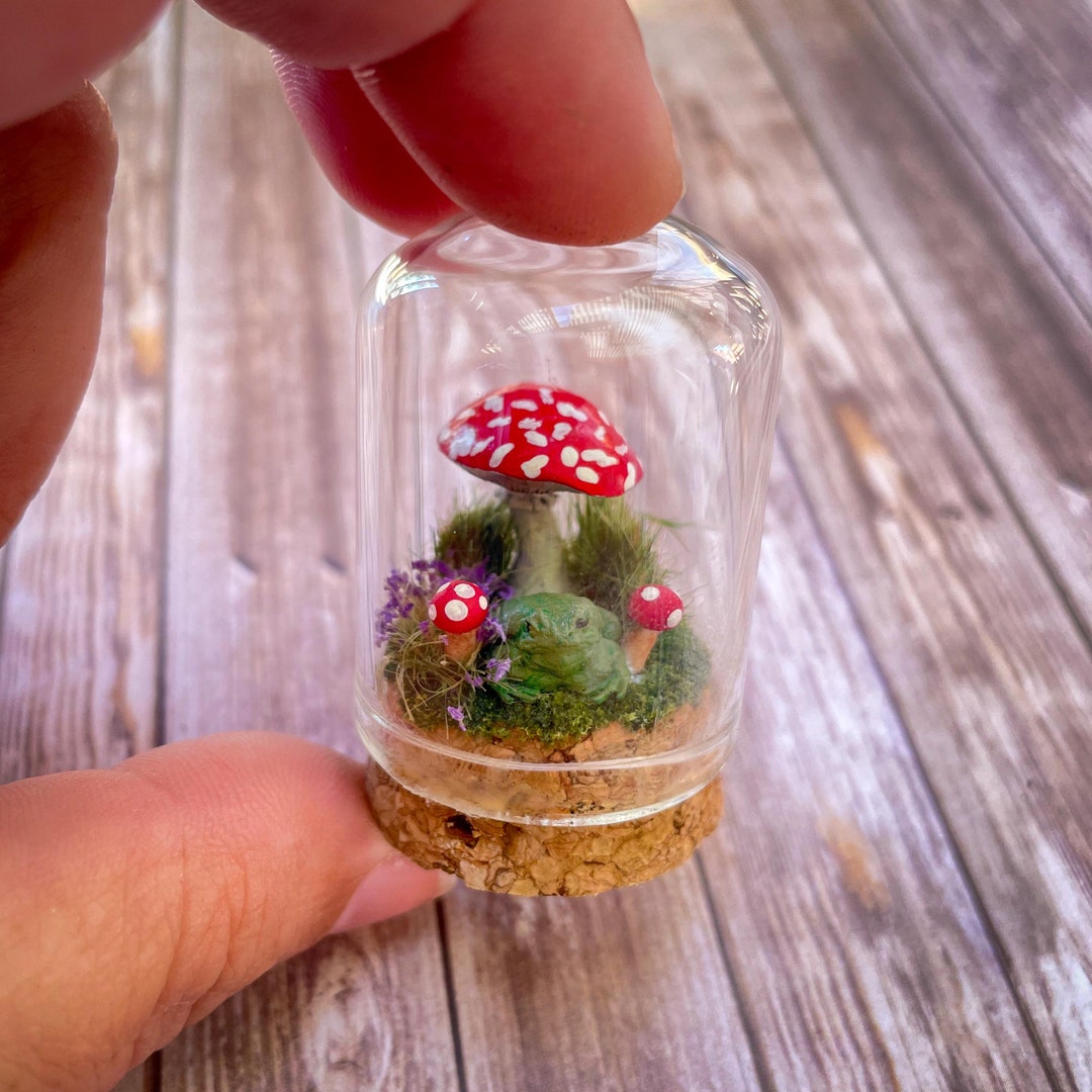 Miniature Frog Mushroom Terrarium Scene, Handmade Tiny Overgrown Mossy ...