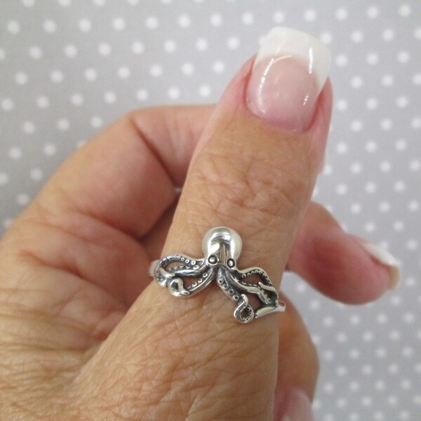 Buy Octopus Ring - Etsy