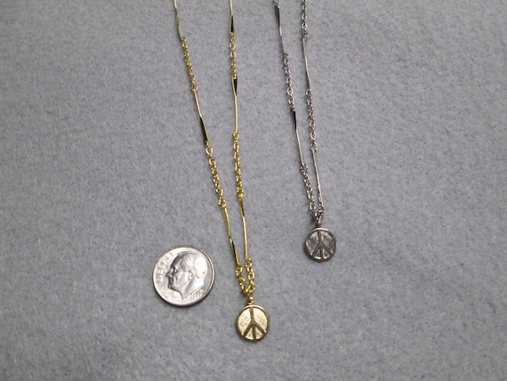 Original Vintage 1960's PEACE SIGN necklaces>Gold or … - Gem