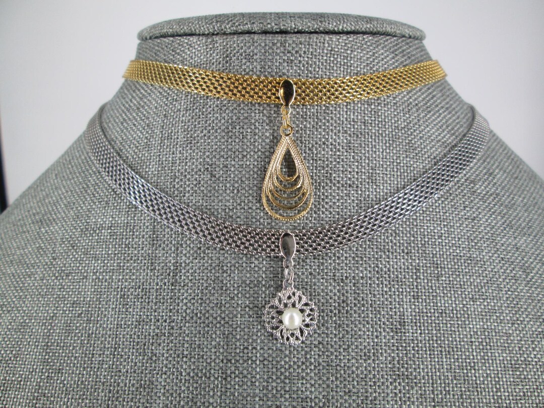 Vintage Choker>mesh Choker/necklace W/charm Design>vintage Gold Choker ...