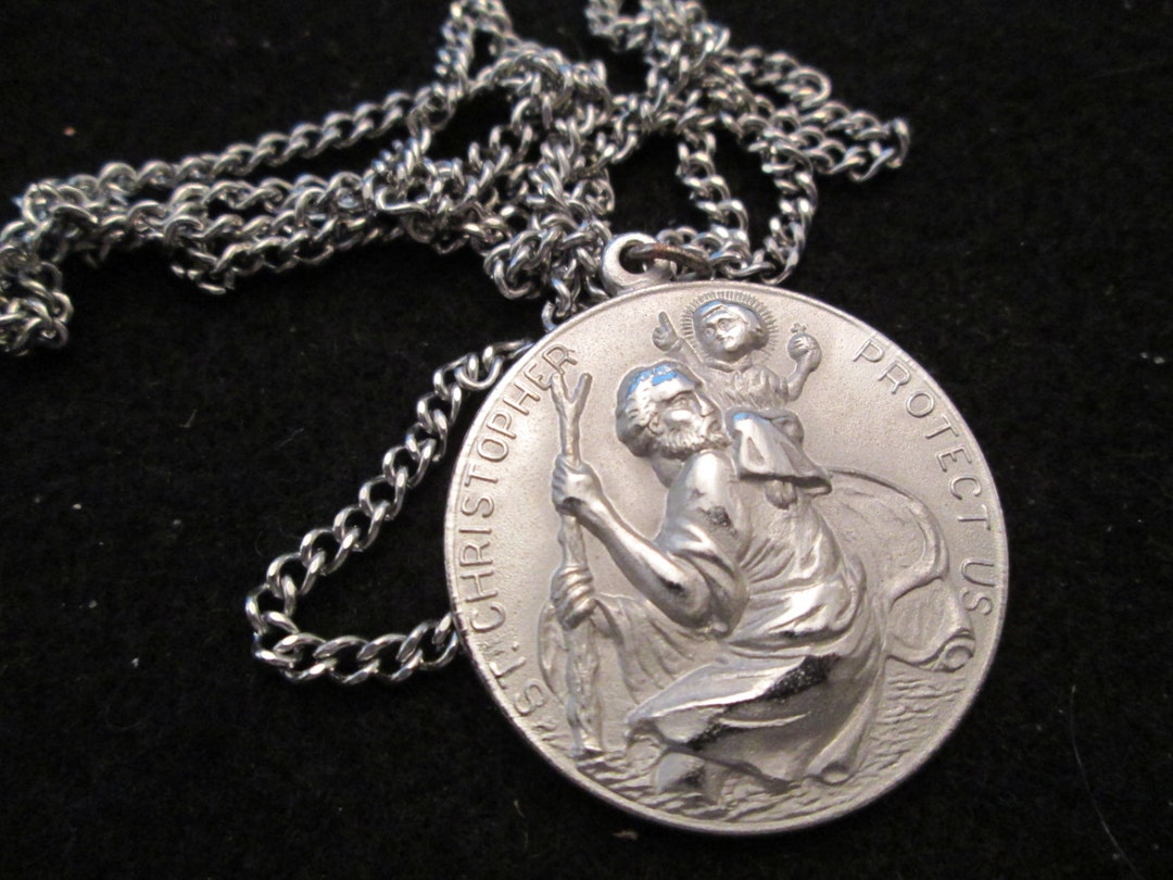 Saint Christopher Medal>beautifully Detailed Silver St.christopher ...