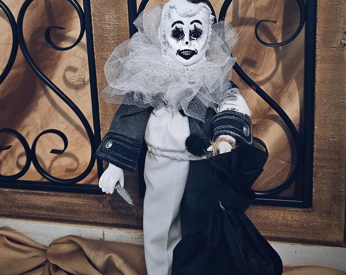 Terrifier, Art the Clown Horror Art Doll - Etsy