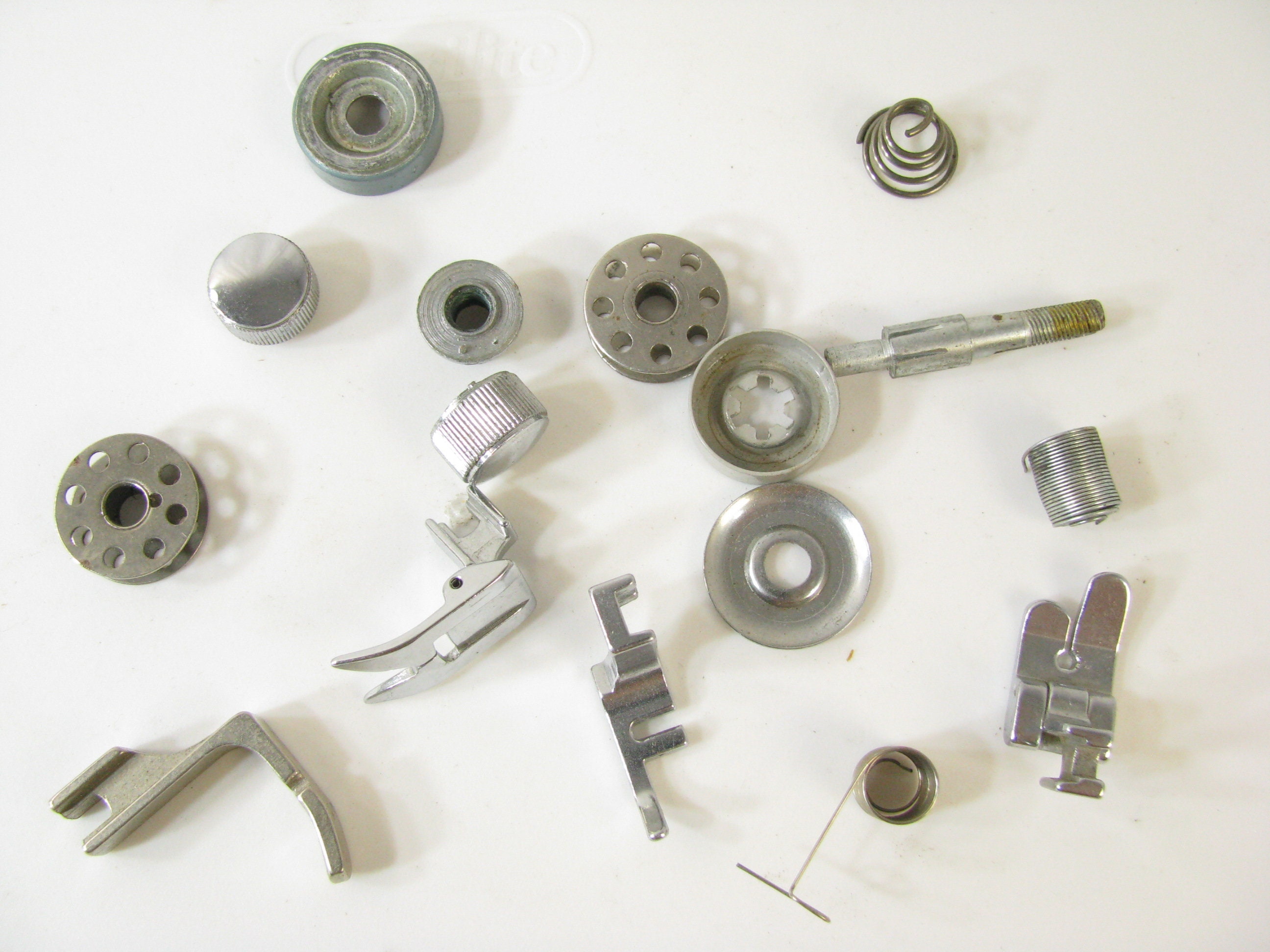 Replacement Parts for Vintage Thread Tensioner Dials | Etsy