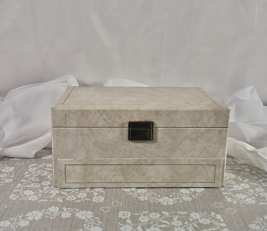 Vintage Cream Jewelry Box - Swedish Design Philipp - Etsy