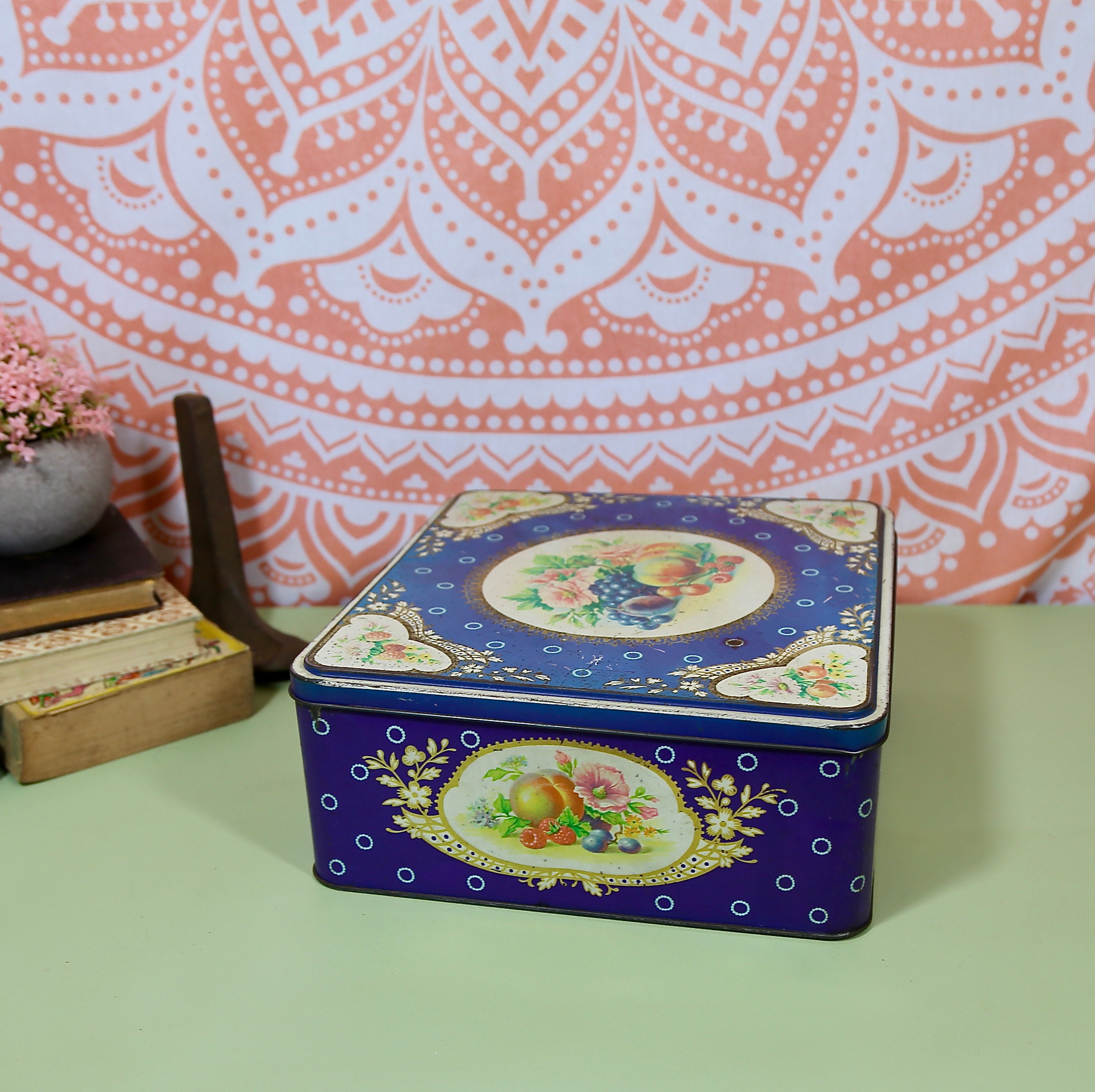 Vintage Rustic Storage Tin Old Biscuit Tin Old Storage Tins Keepsake ...