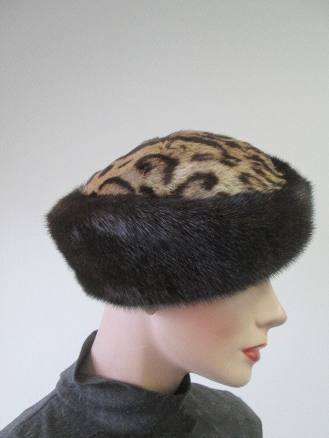 Women's Sz 22" Mink and Spotted Fur Hat in Superb Condition - Etsy