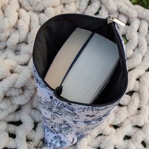 Ivory Swords | Water-resistant Book / Tablet Sleeve | Extra Large ...