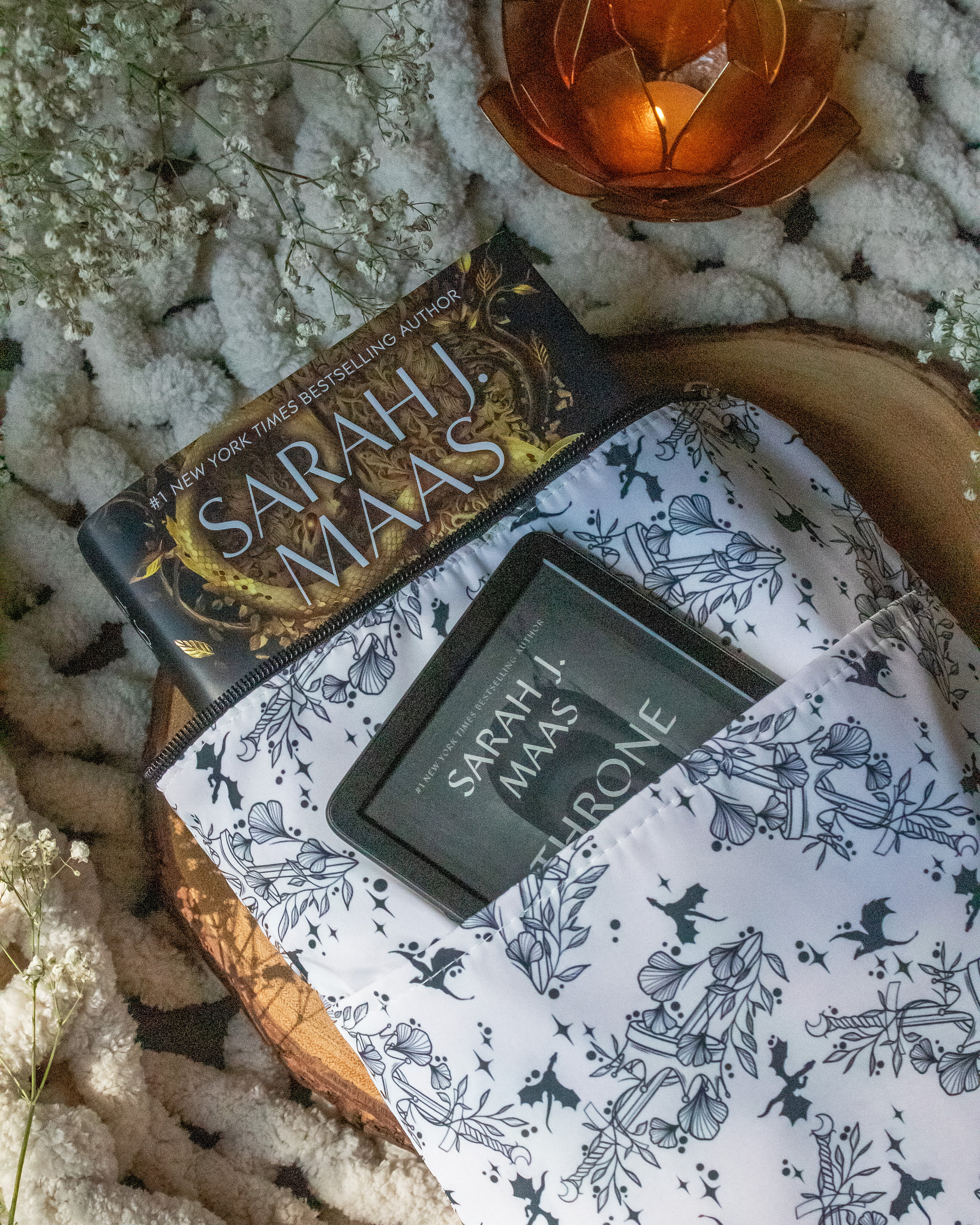 Ivory Swords | Water-resistant Book / Tablet Sleeve | Extra Large ...