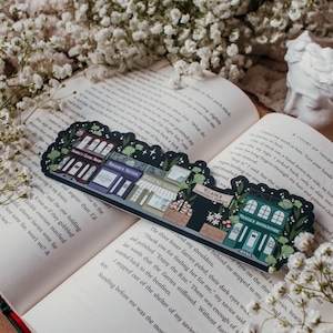 A Walk in Velaris Bookmark | Bookish Aesthetic | A Court of Thorns and ...