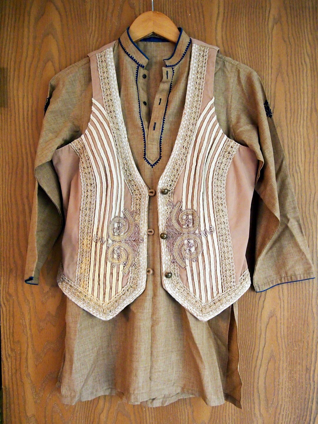 S M Shepherd Peasant Costume Tunic Vest Textured Embroidered Vest Brown ...