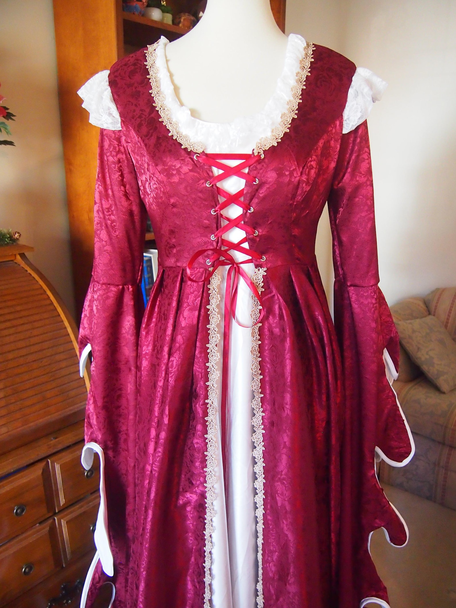 Houppelande Medieval 1300s 1400s Italian French Renaissance Dress Gown ...