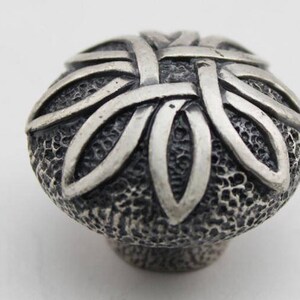 Vintage Look Rosette Dresser Drawer Pulls Handles Knobs Flower - Etsy