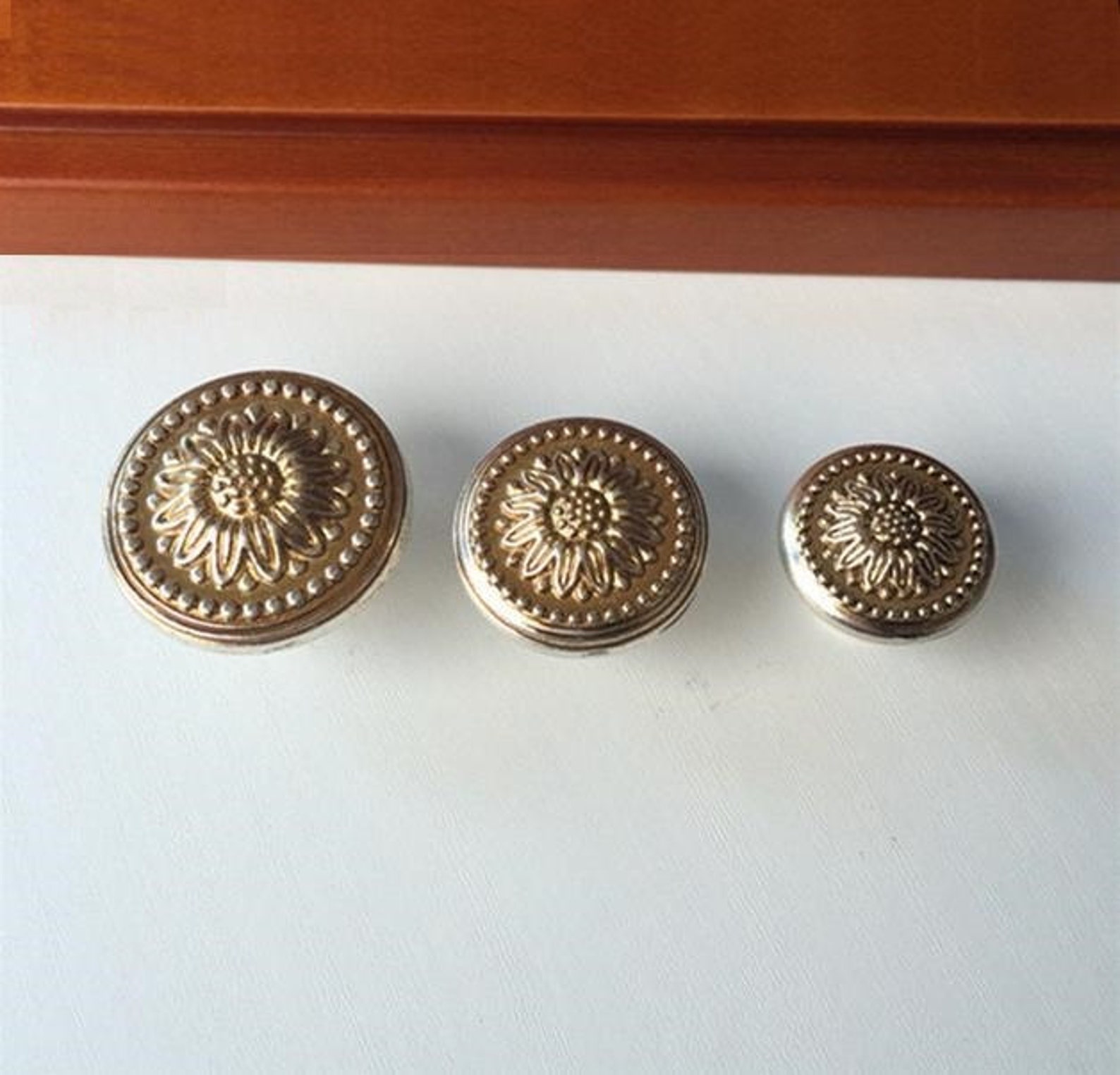Shabby Chic Dresser Knob Pull Drawer Knobs Pulls Handles | Etsy