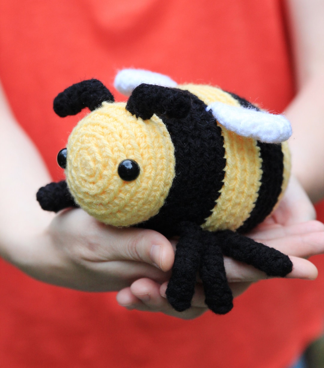 Small Bee Crochet Pattern - Cute Bee Amigurumi Pattern, Kawaii Bee ...