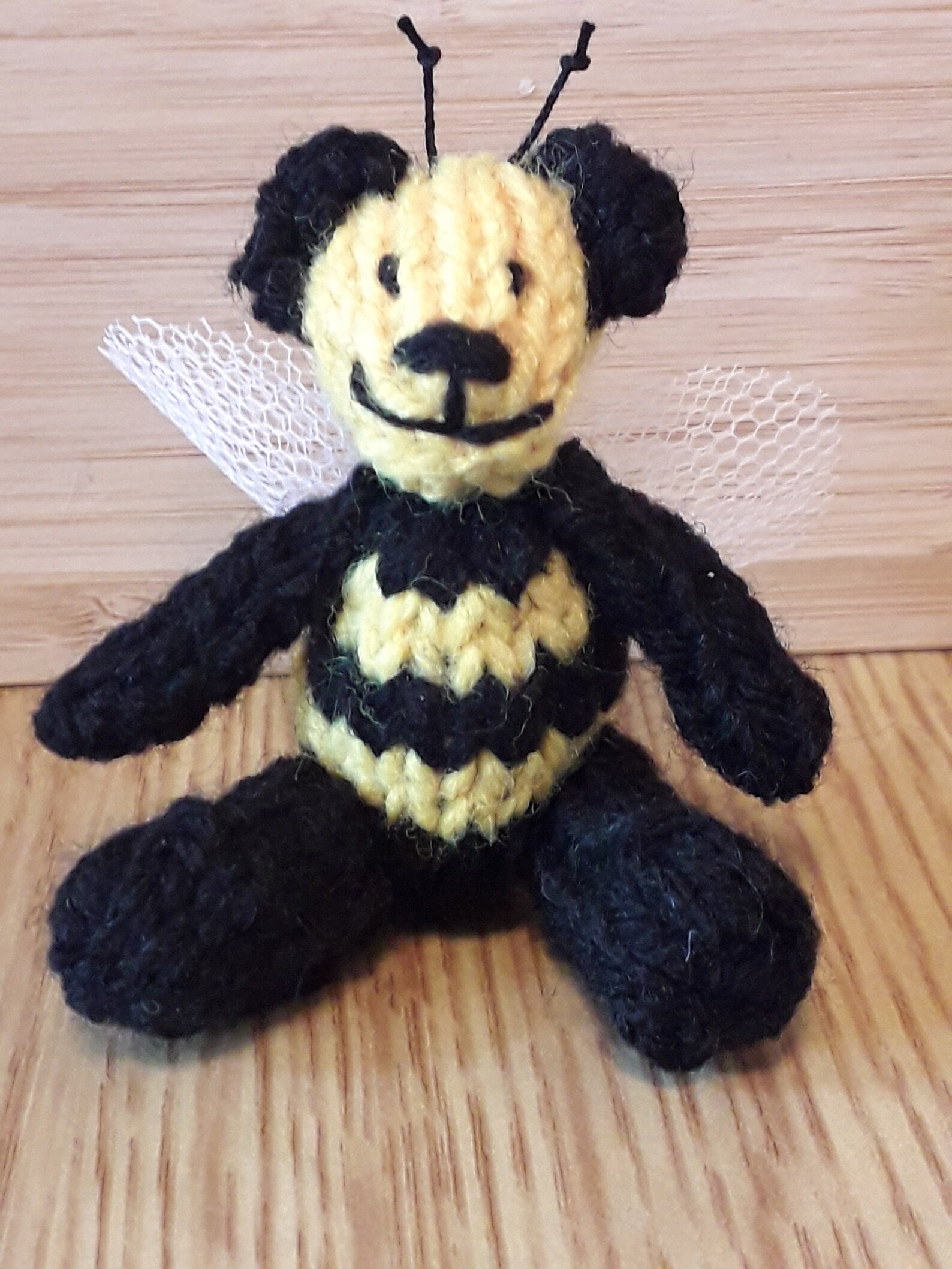 Hand Knit Tiny 7 cm Bumble bee Teddy Bear Birthday Gift | Etsy
