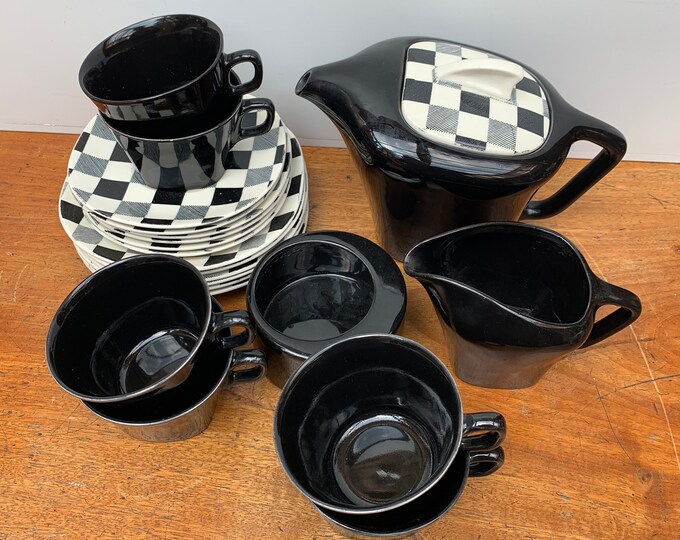 Clutterfingers Vintage & Retro