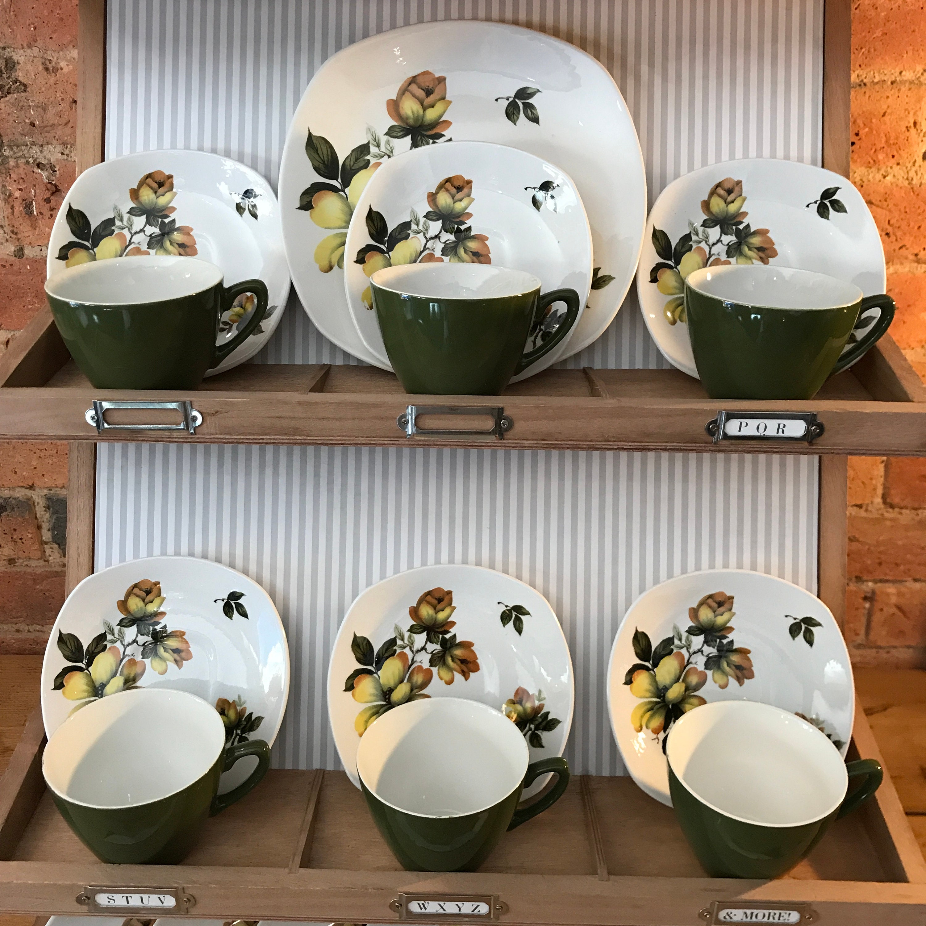 Midwinter Magnolia Tea Set - Vintage 1960s Green & Yellow 23-Piece Set ...