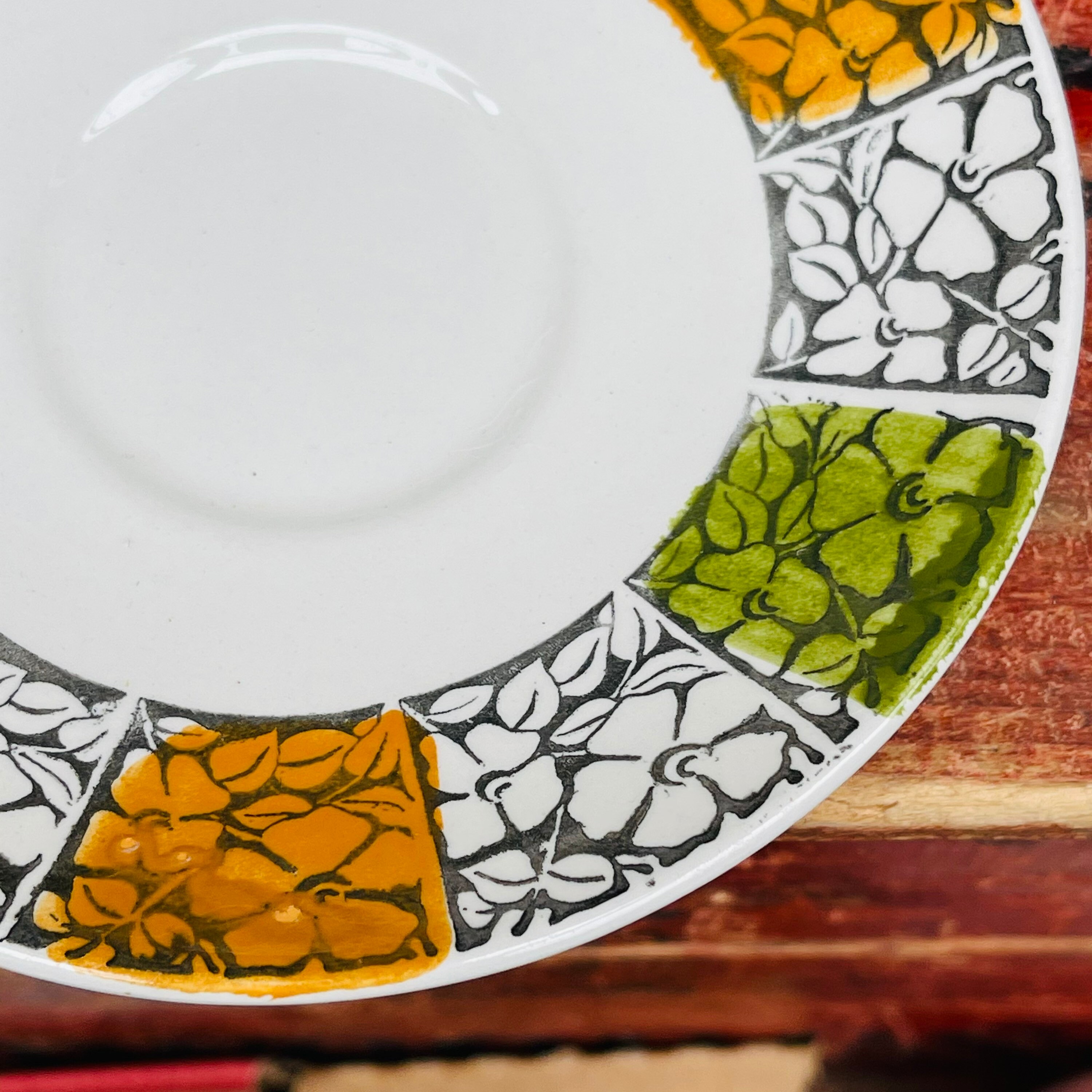 Kathie Winkle Fleur Teacups and Saucers for Broadhurst Pottery - in ...