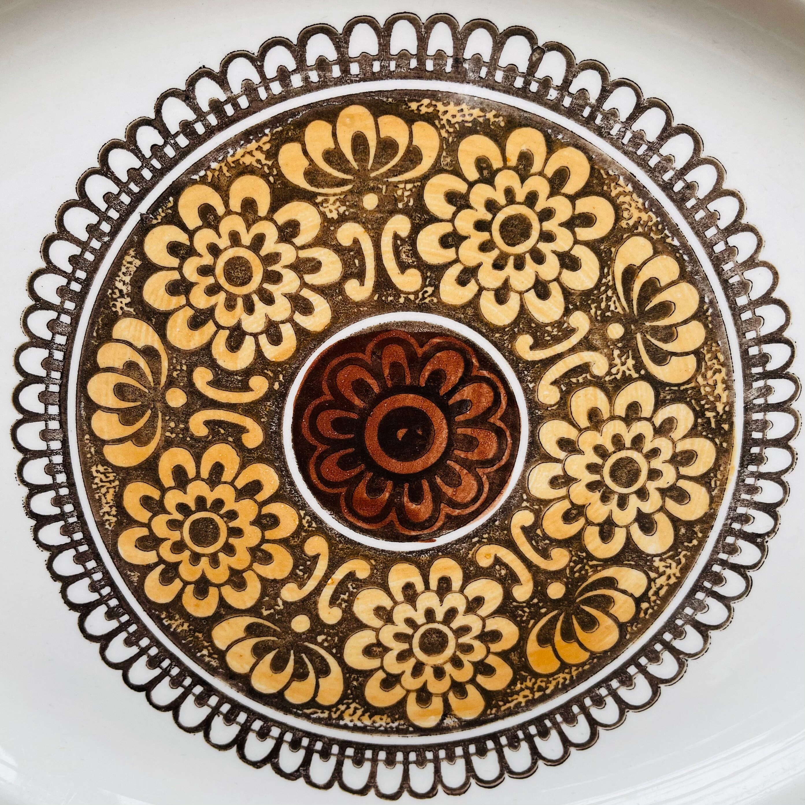 Kathie Winkle Autumn Glen 12 Oval Serving Platter for Broadhurst Pottery