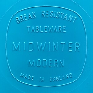 Midwinter Modern Melamine Picnic Ware - A Selection of Plates, Bowls ...