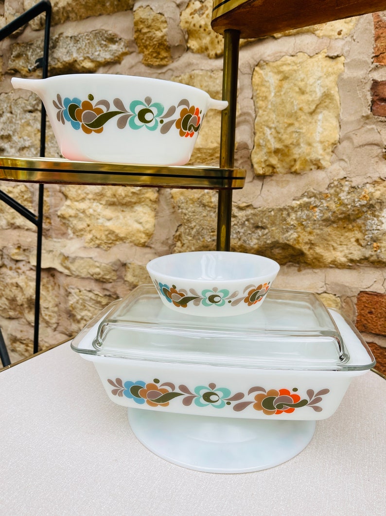 Pyrex Tempo/'carnaby' Pattern Tea Set & Tableware Pieces, Inc. Soup ...