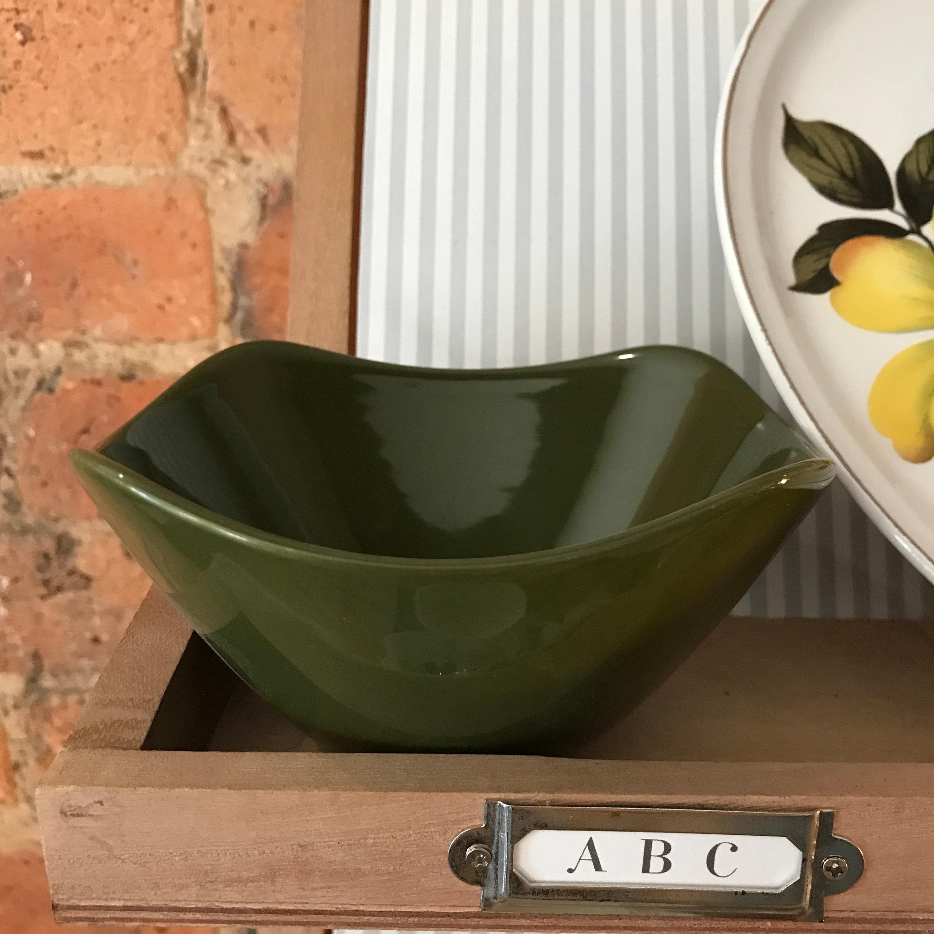 Midwinter Magnolia Tea Set - Vintage 1960s Green & Yellow 23-Piece Set ...