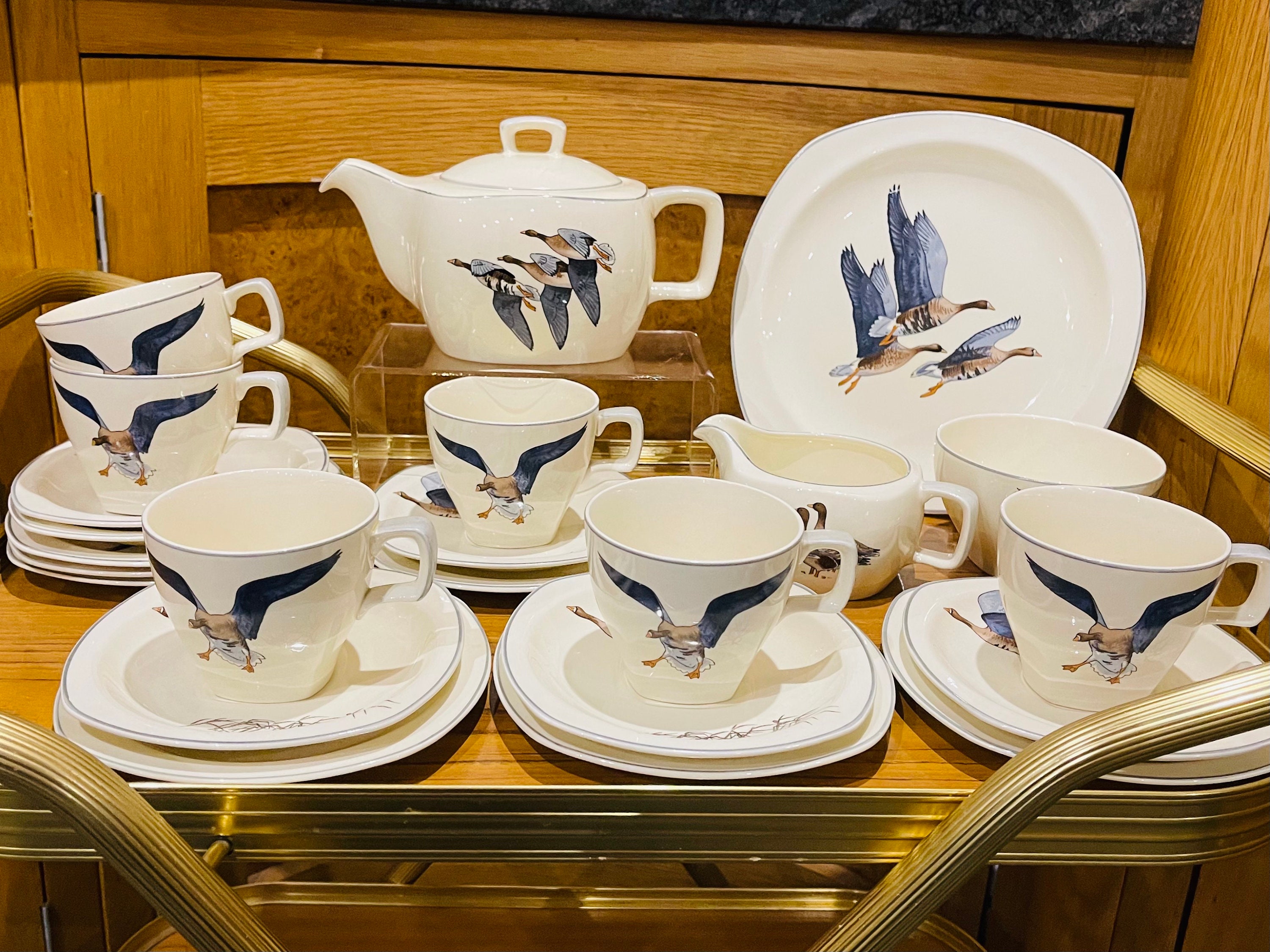 Midwinter Pottery Wild Geese Teaset - Complete 22-Piece 1950s Set ...