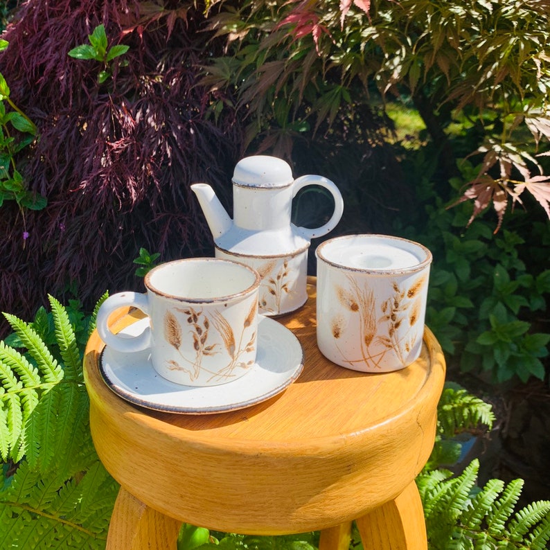 Midwinter Pottery Wild Oats Pattern Tableware From the Stonehenge Range ...