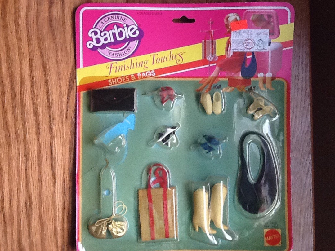 A Genuine Barbie Fashion Finishing Touches Shoes and Bags Made in 1982 ...