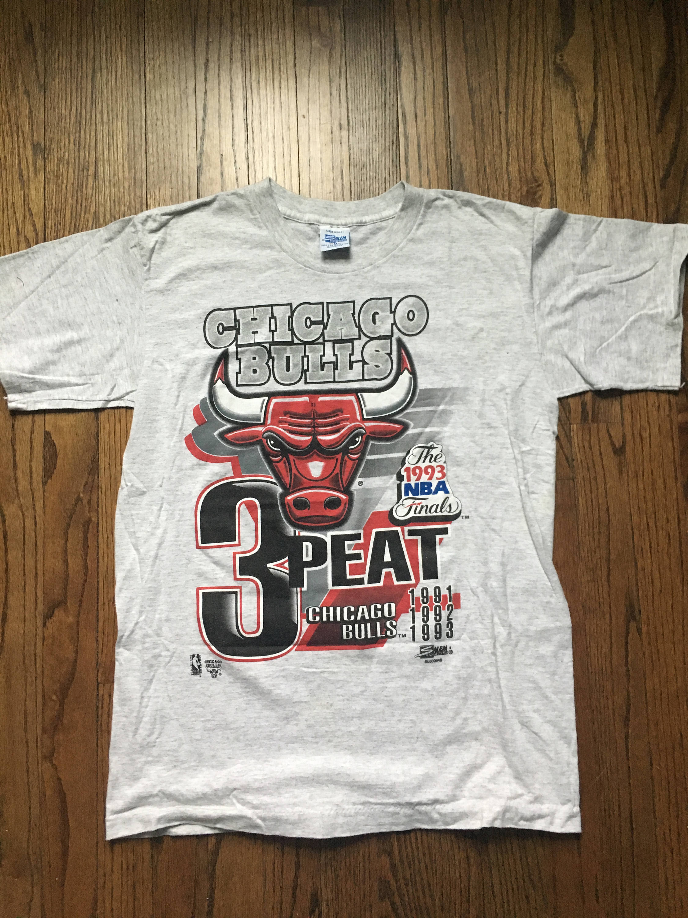 Chicago Bulls 3 Peat Logo