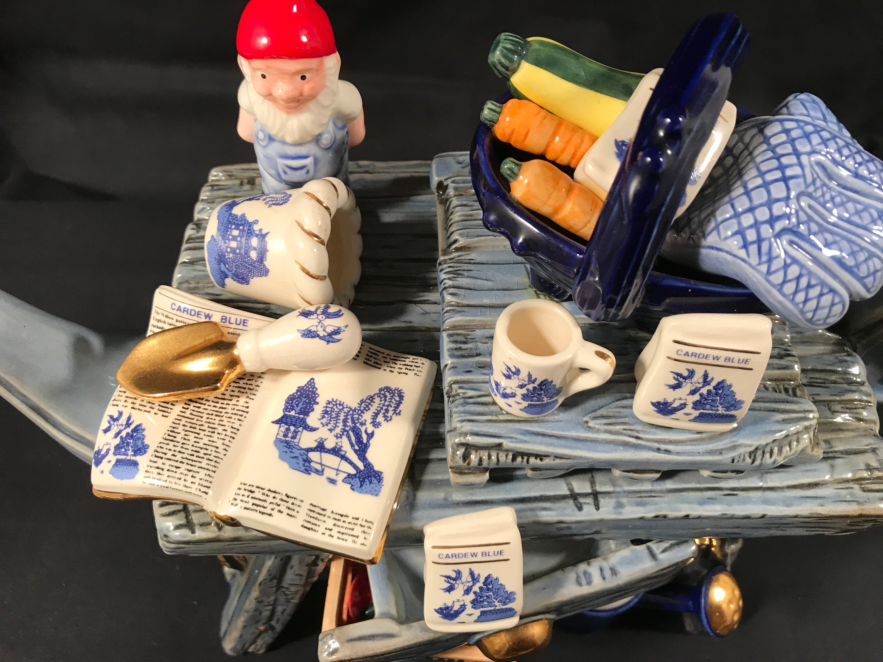 Vintage Rare Paul Cardew BLUE WILLOW GNOME Garden Bench Large Teapot ...