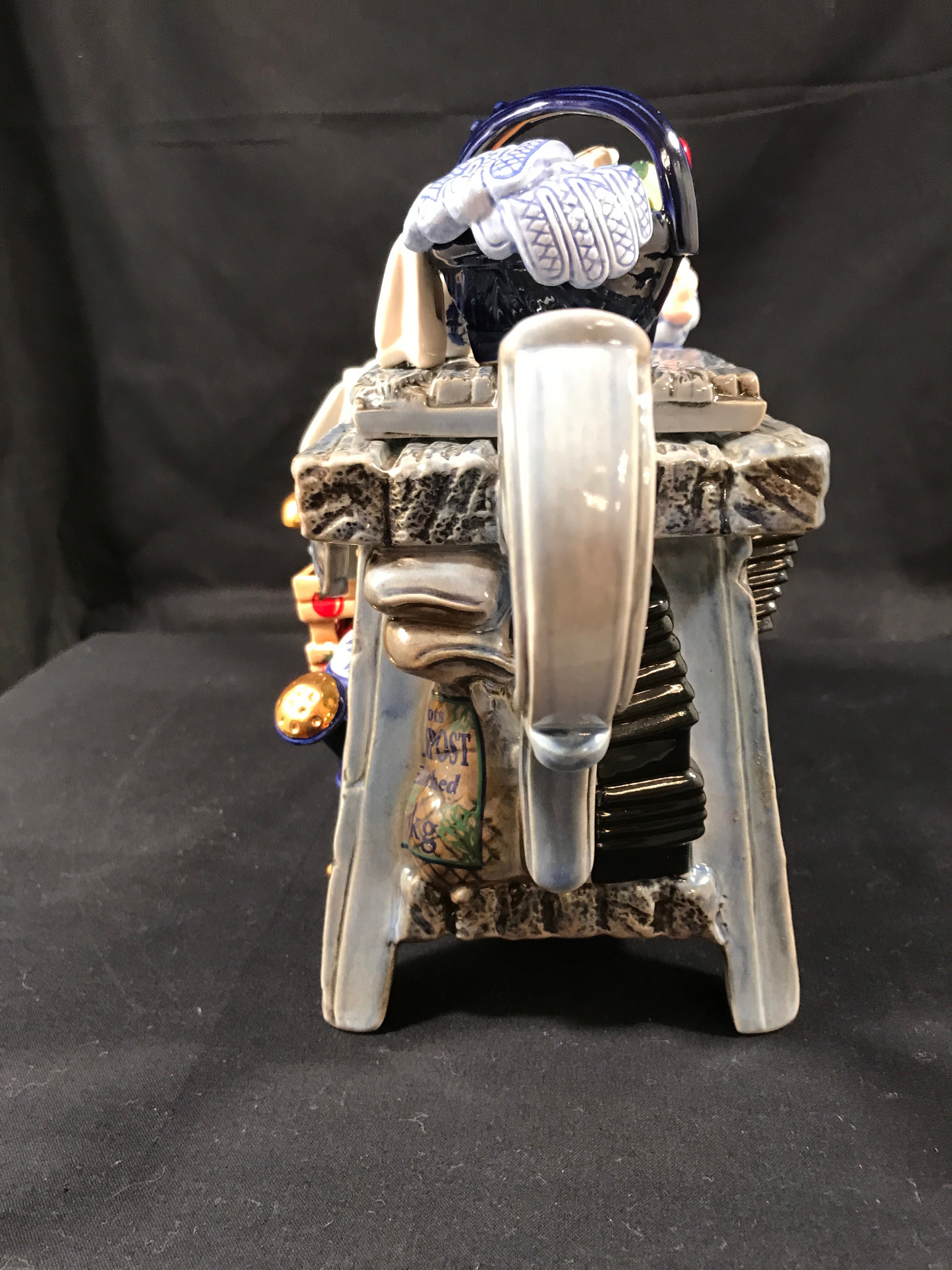 Vintage Rare Paul Cardew BLUE WILLOW GNOME Garden Bench Large Teapot ...