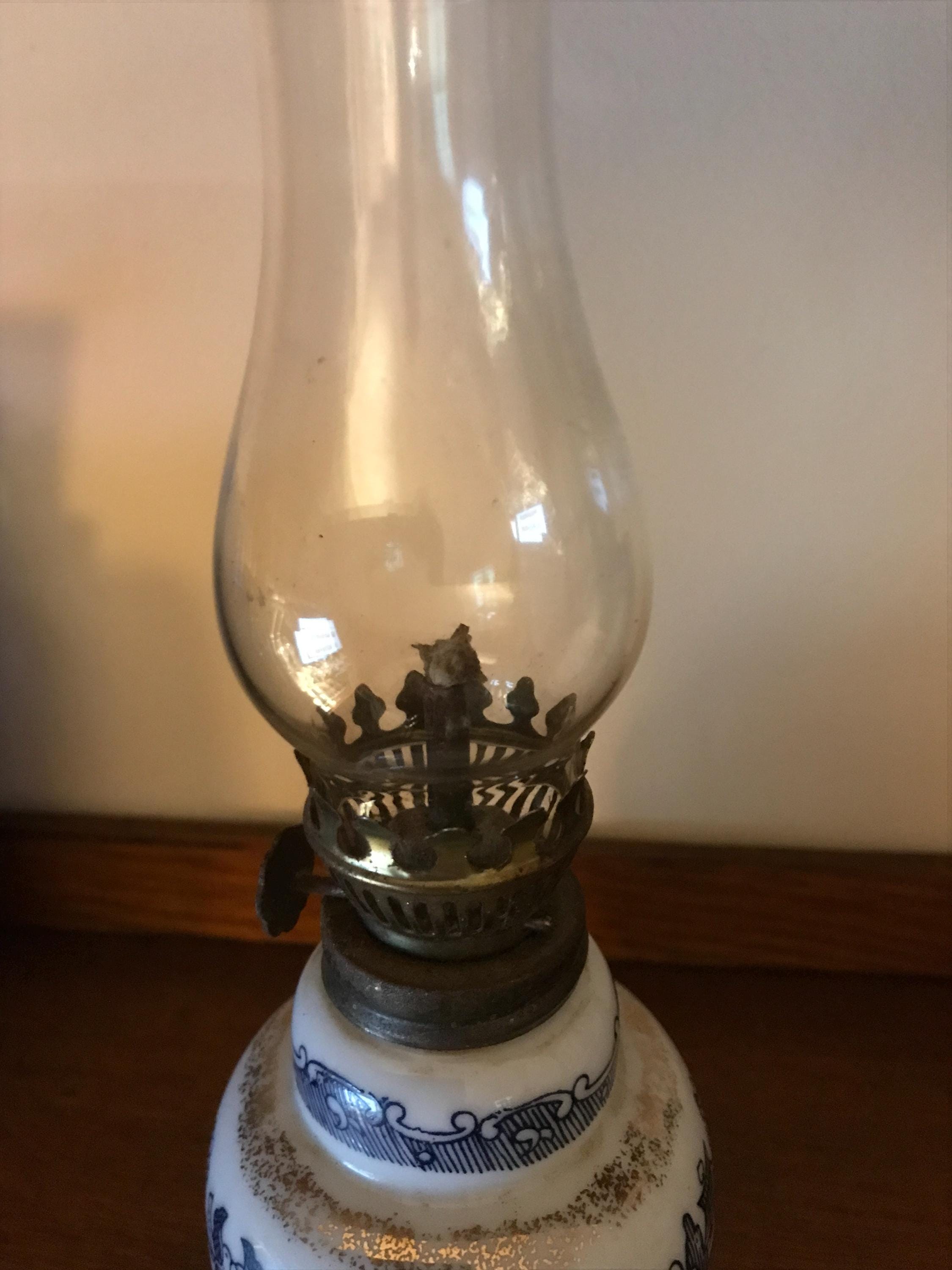 Vintage Blue Willow Mini Oil Lamp W/original Enesco Japan Sticker #1 ...