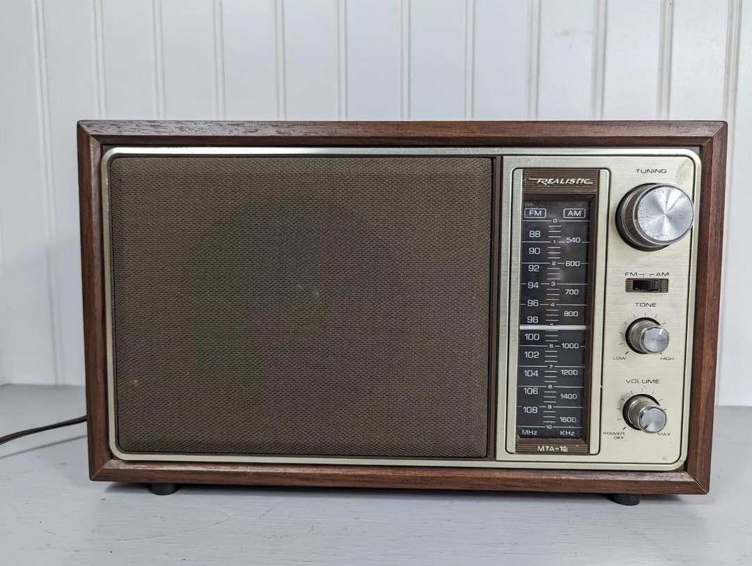 Vintage Realistic MTA-8 AM/FM Radio Model 12-689A Tested & Works!!! - Etsy