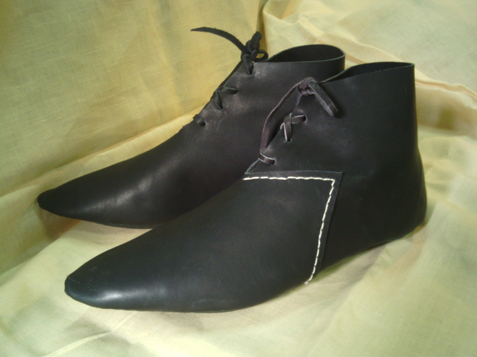 Front Tied Boot 1 middle Ages Shoes | Etsy