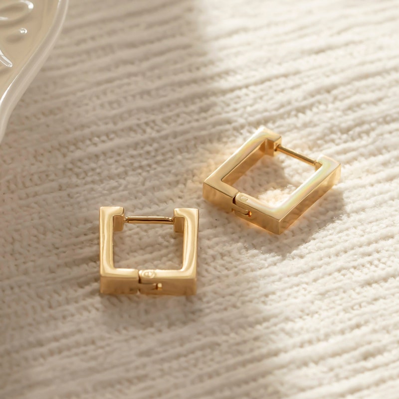 Chunky Large Square Hoops - Etsy