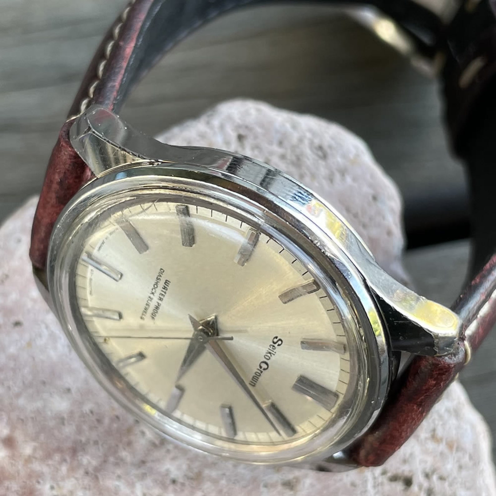 SEIKO CROWN 21 Jewels Mechanical Hand-wound Made in October - Etsy