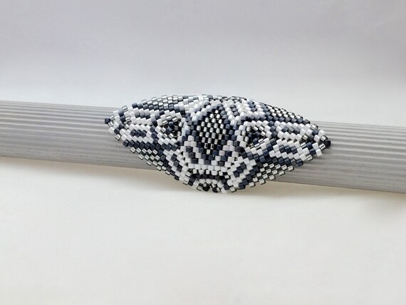 Large geometric ring hand threaded | Etsy