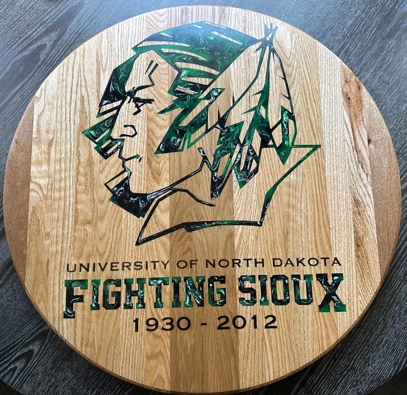 Fighting Sioux 24" Medallion - Etsy
