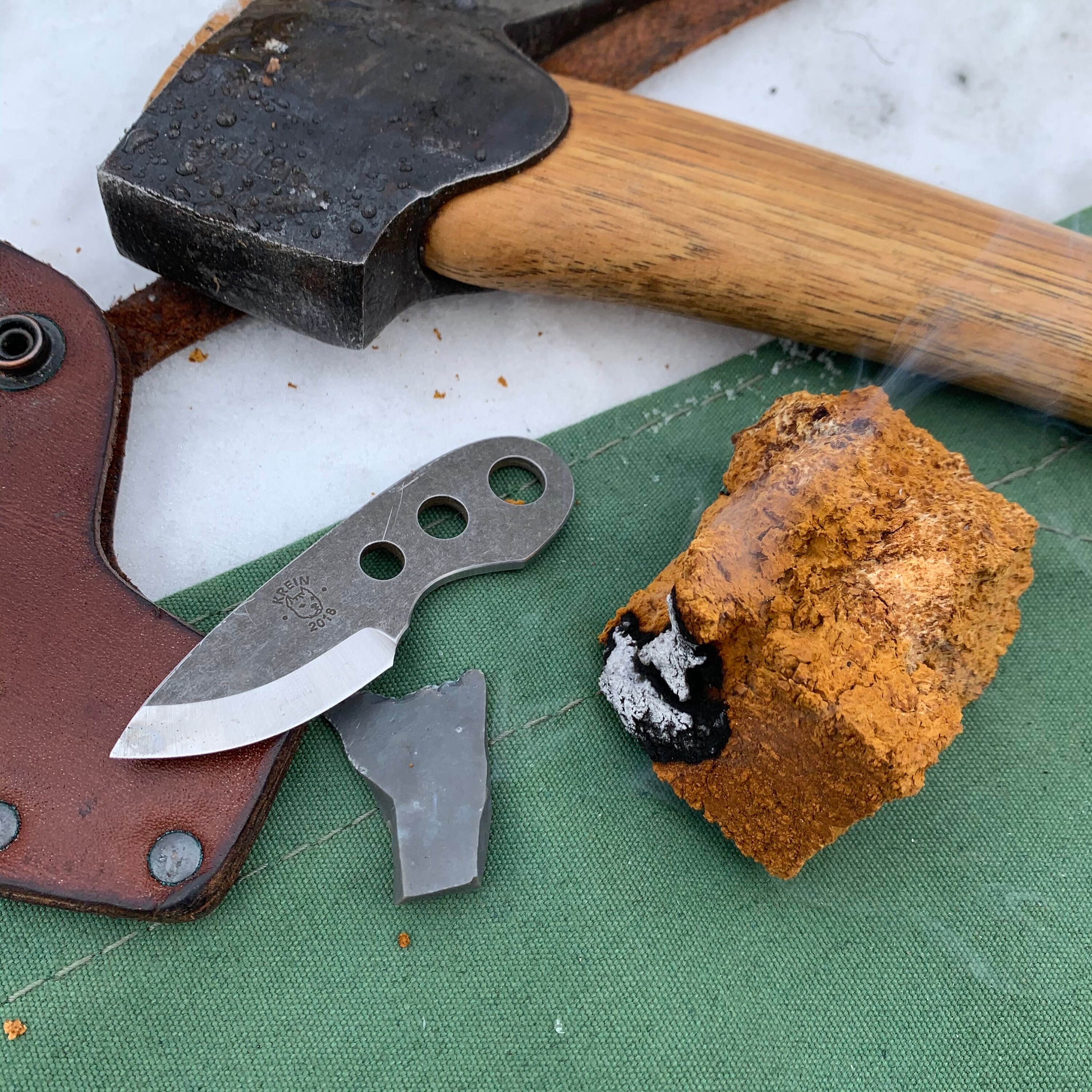 Alaska Chaga Fungus Tinder Bushcraft Flint & Steel Fire Starter (see ...
